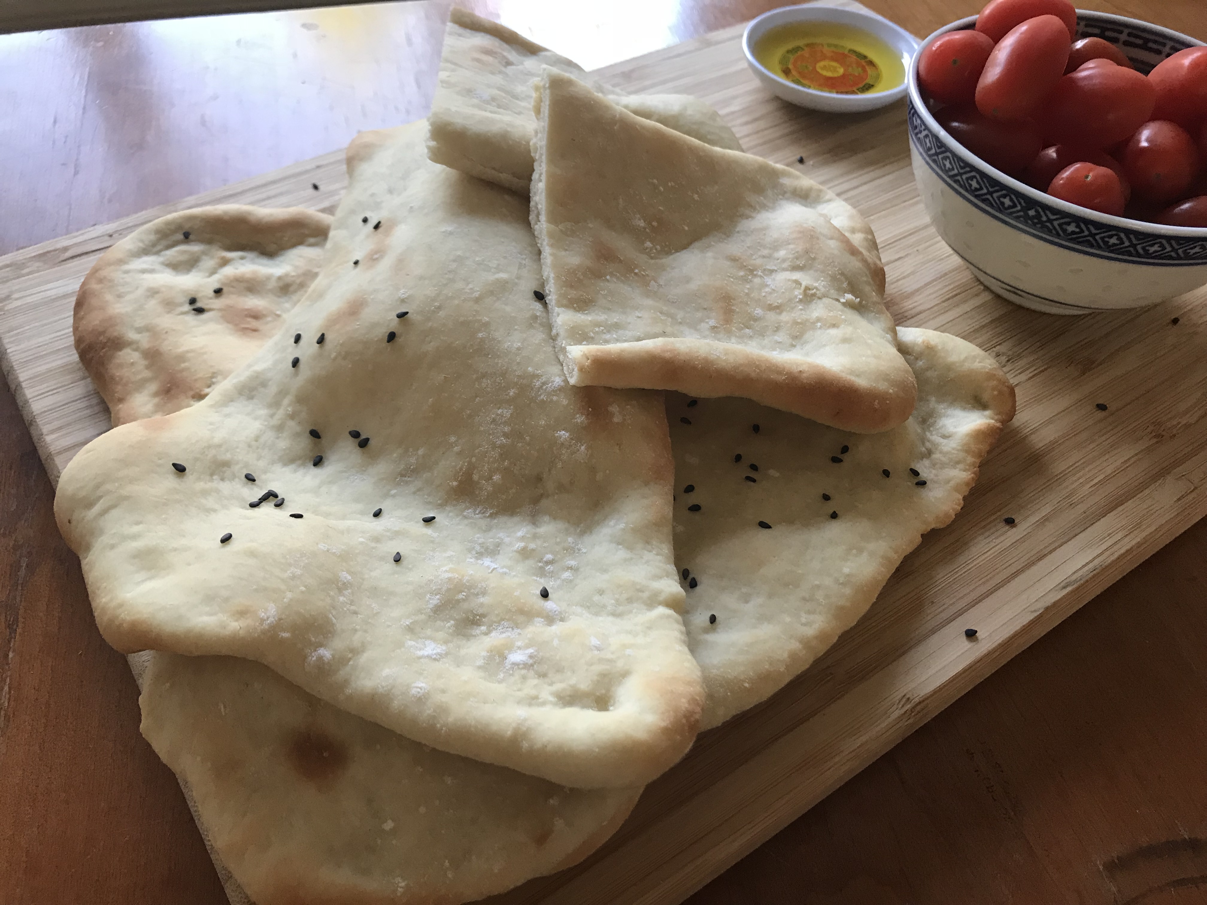 Homemade Garlic Pitta-style Flatbreads – Andrew in the Kitchen