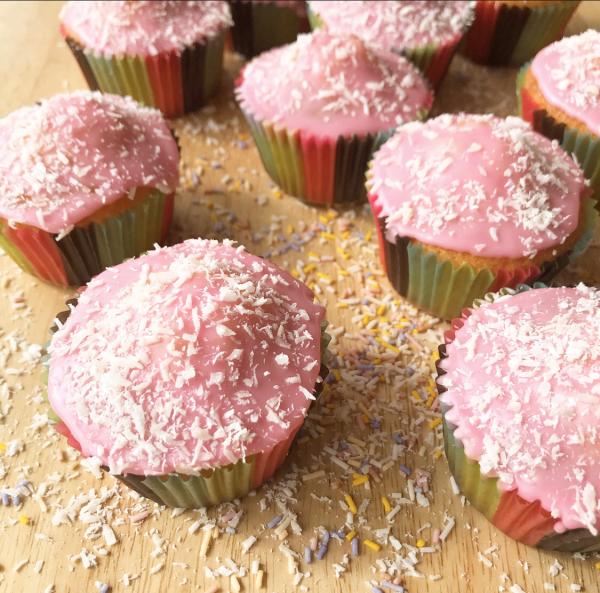 Andrew’s Tottenham Cupcakes – Andrew in the Kitchen